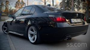 Black BMW 530 2003 in Ogre, with an engine capacity of 3.00 L and mileage of 407 thousand km for 4400 €, photo 3 on AUTOMOTO.COM.LV