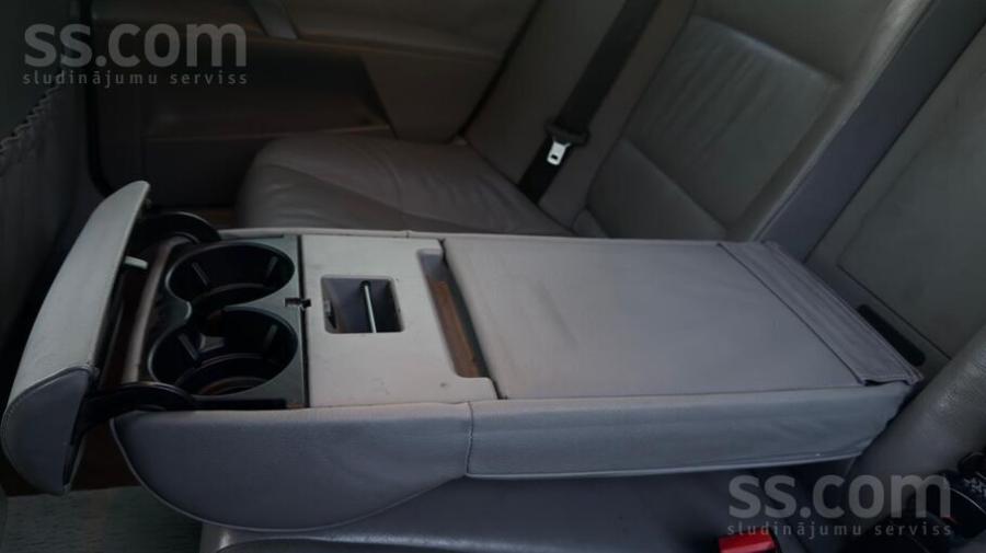 Black BMW 530 2003 in Ogre, with an engine capacity of 3.00 L and mileage of 407 thousand km for 4400 €, photo 11 on AUTOMOTO.COM.LV
