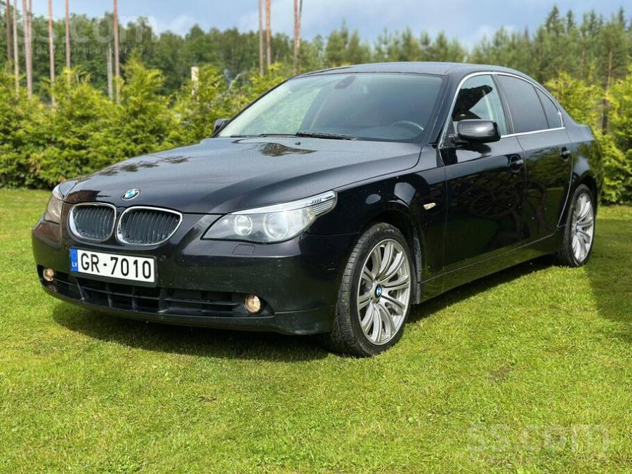 Black BMW 530 2003 in Riga, with an engine capacity of 3.00 L and mileage of 346 thousand km for 3500 €, photo 5 on AUTOMOTO.COM.LV