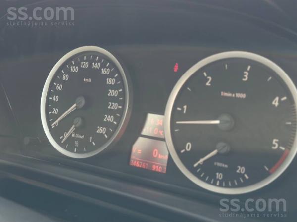 Black BMW 530 2003 in Riga, with an engine capacity of 3.00 L and mileage of 346 thousand km for 3500 €, photo 8 on AUTOMOTO.COM.LV