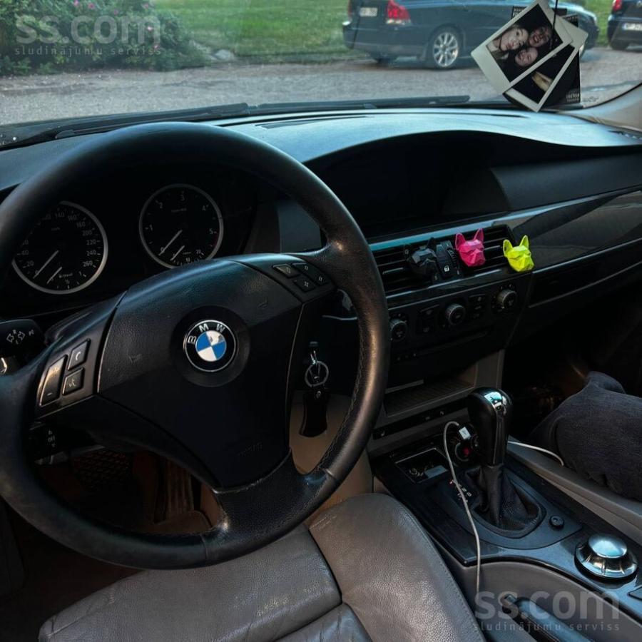 Black BMW 530 2003 in Riga, with an engine capacity of 3.00 L and mileage of 410 thousand km for 4200 €, photo 6 on AUTOMOTO.COM.LV