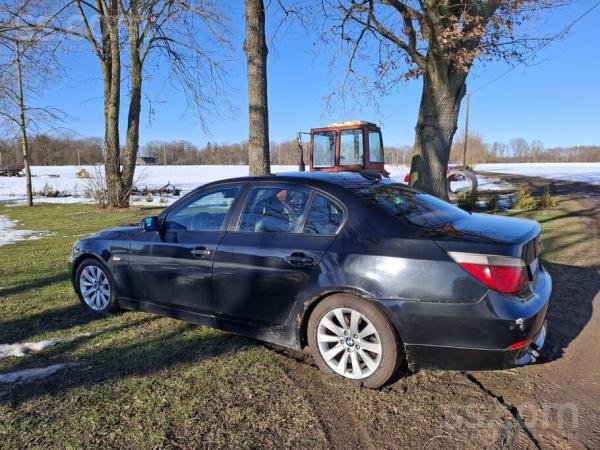 Black BMW 530 2003 in Bauska, with an engine capacity of 3.00 L and mileage of 387 thousand km for 1600 €, photo 2 on AUTOMOTO.COM.LV