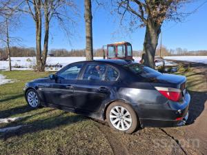 Melns BMW 530 2003 Bauska, ar dzinēja tilpumu 3.00 L un nobraukumu 387 tūkst. km par 1600 €, foto 3 vietnē AUTOMOTO.COM.LV