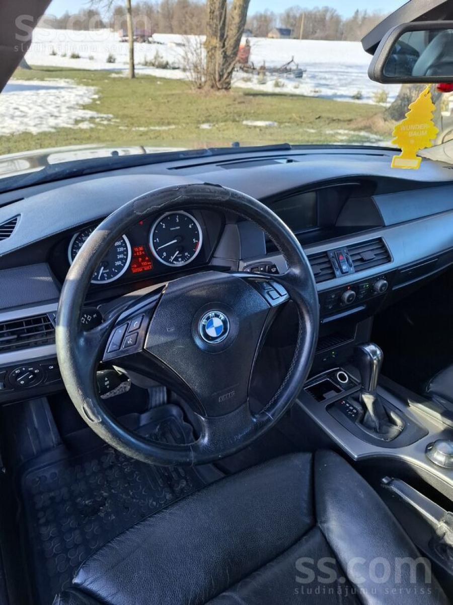 Melns BMW 530 2003 Bauska, ar dzinēja tilpumu 3.00 L un nobraukumu 387 tūkst. km par 1600 €, foto 11 vietnē AUTOMOTO.COM.LV