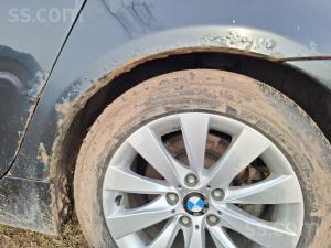 Melns BMW 530 2003 Bauska, ar dzinēja tilpumu 3.00 L un nobraukumu 387 tūkst. km par 1600 €, foto 15 vietnē AUTOMOTO.COM.LV