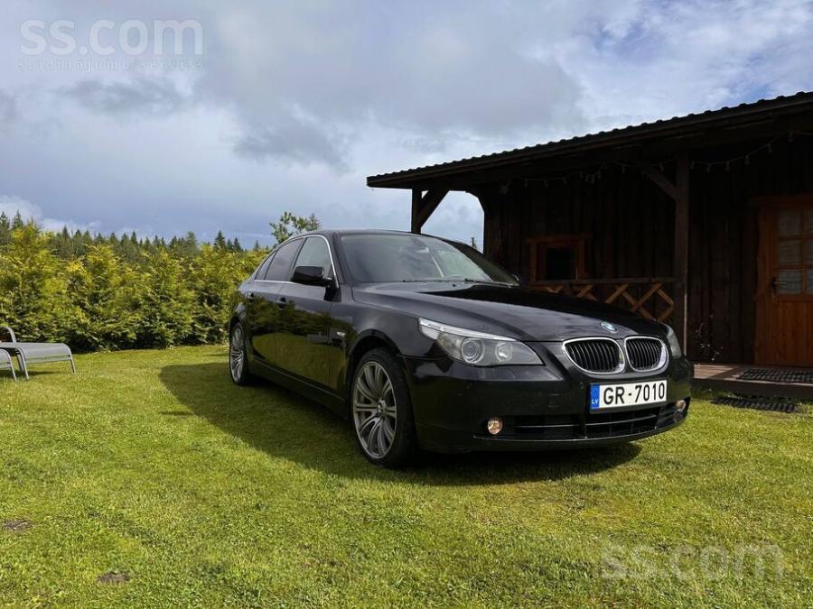 Melns BMW 530 2003 Rīga, ar dzinēja tilpumu 3.00 L un nobraukumu 346 tūkst. km par 3100 €, foto 4 vietnē AUTOMOTO.COM.LV