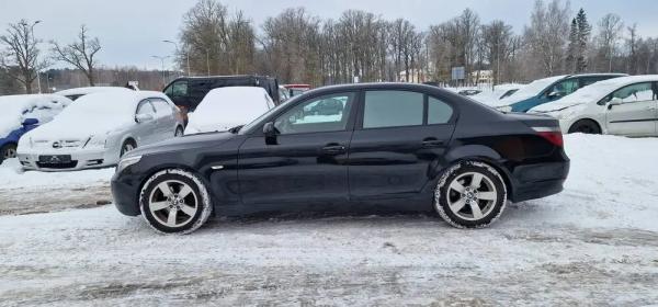Melns BMW 530 2003 Valmiera, ar dzinēja tilpumu 3.00 L un nobraukumu 447 tūkst. km par 2800 €, foto 5 vietnē AUTOMOTO.COM.LV