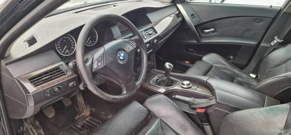 Melns BMW 530 2003 Valmiera, ar dzinēja tilpumu 3.00 L un nobraukumu 447 tūkst. km par 2800 €, foto 8 vietnē AUTOMOTO.COM.LV