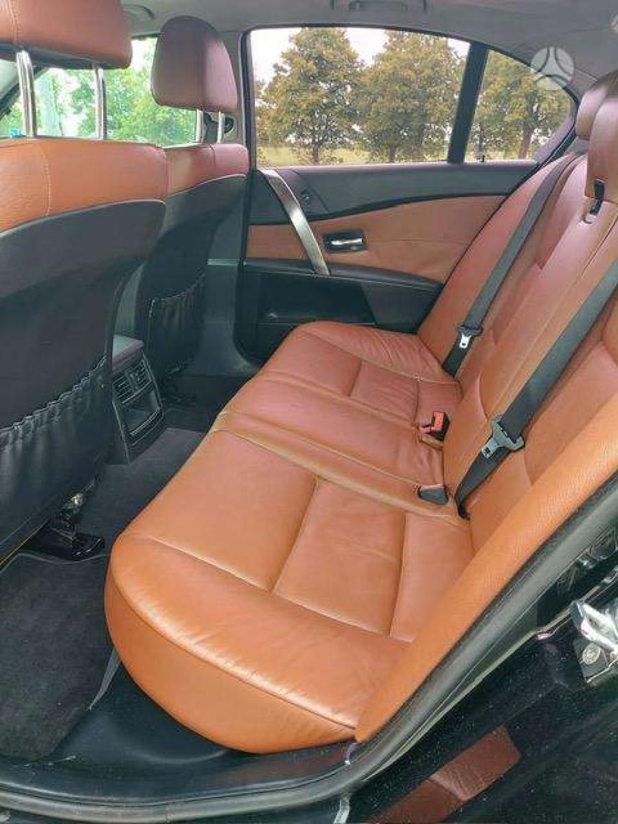 Black BMW 530 2003 in Vilkaviskis, with an engine capacity of 2.99 L and mileage of 407 thousand km for 3500 €, photo 6 on AUTOMOTO.COM.LV