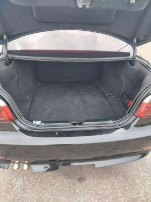 Black BMW 530 2003 in Vilkaviskis, with an engine capacity of 2.99 L and mileage of 407 thousand km for 3500 €, photo 7 on AUTOMOTO.COM.LV