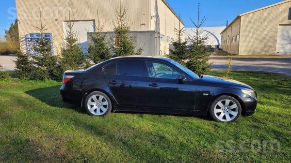 Melns BMW 530 2003 Liepāja, ar dzinēja tilpumu 3.00 L un nobraukumu 408 tūkst. km par 2250 €, foto 4 vietnē AUTOMOTO.COM.LV