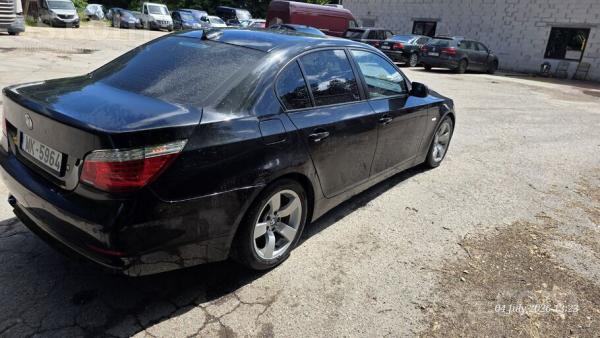 Black BMW 530 2003 in Jurmala, with an engine capacity of 3.00 L and mileage of 294 thousand km for 5500 €, photo 3 on AUTOMOTO.COM.LV