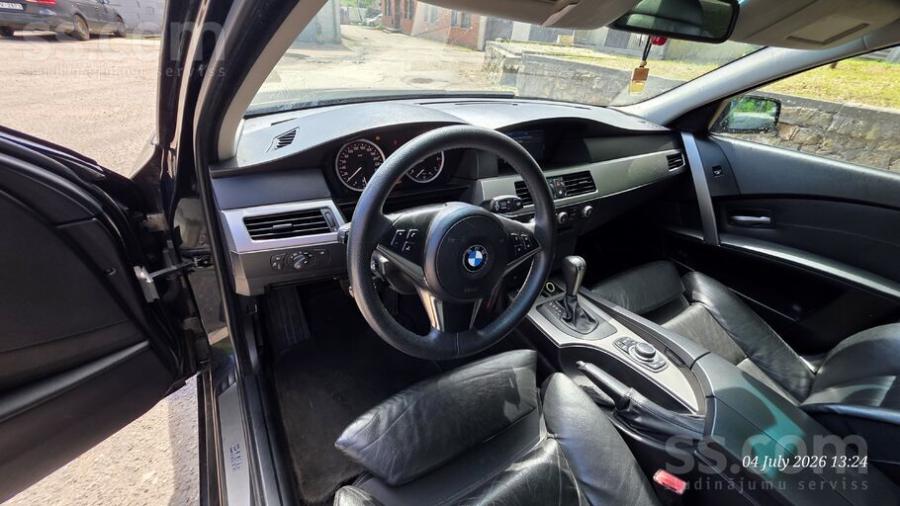 Black BMW 530 2003 in Jurmala, with an engine capacity of 3.00 L and mileage of 294 thousand km for 5500 €, photo 7 on AUTOMOTO.COM.LV