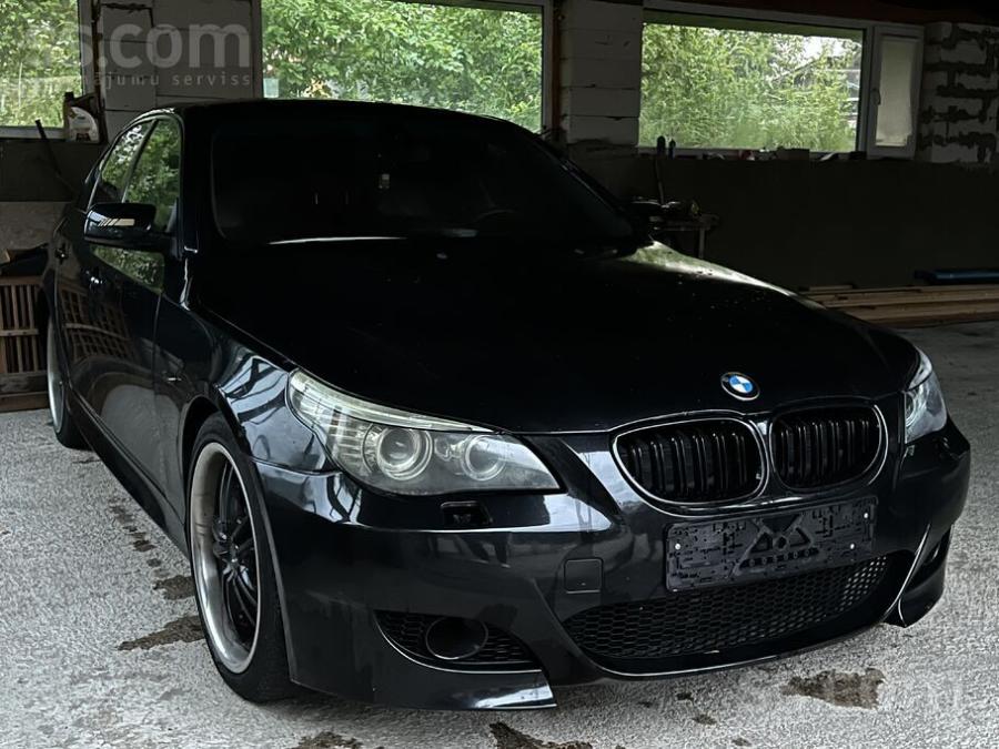 Черный БМВ 530 2003 в Даугавпилс, объемом двигателя 3.00 л и пробегом 0 тыс. км за 2200 €, фото 1 на AUTOMOTO.COM.LV