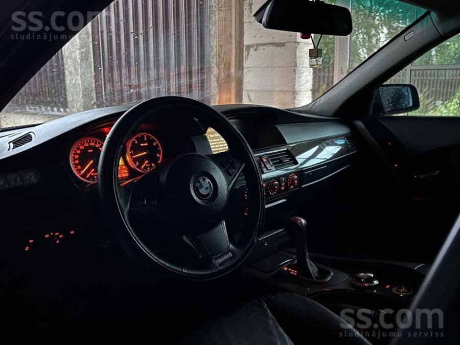 Черный БМВ 530 2003 в Даугавпилс, объемом двигателя 3.00 л и пробегом 0 тыс. км за 2200 €, фото 4 на AUTOMOTO.COM.LV