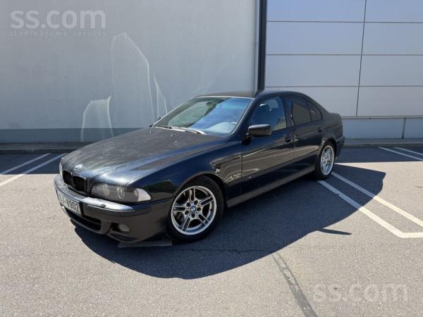 Melns BMW 530 2003 Rīga, ar dzinēja tilpumu 3.00 L un nobraukumu 383 tūkst. km par 2690 €, foto 1 vietnē AUTOMOTO.COM.LV