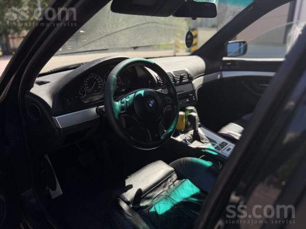 Melns BMW 530 2003 Rīga, ar dzinēja tilpumu 3.00 L un nobraukumu 383 tūkst. km par 2690 €, foto 9 vietnē AUTOMOTO.COM.LV