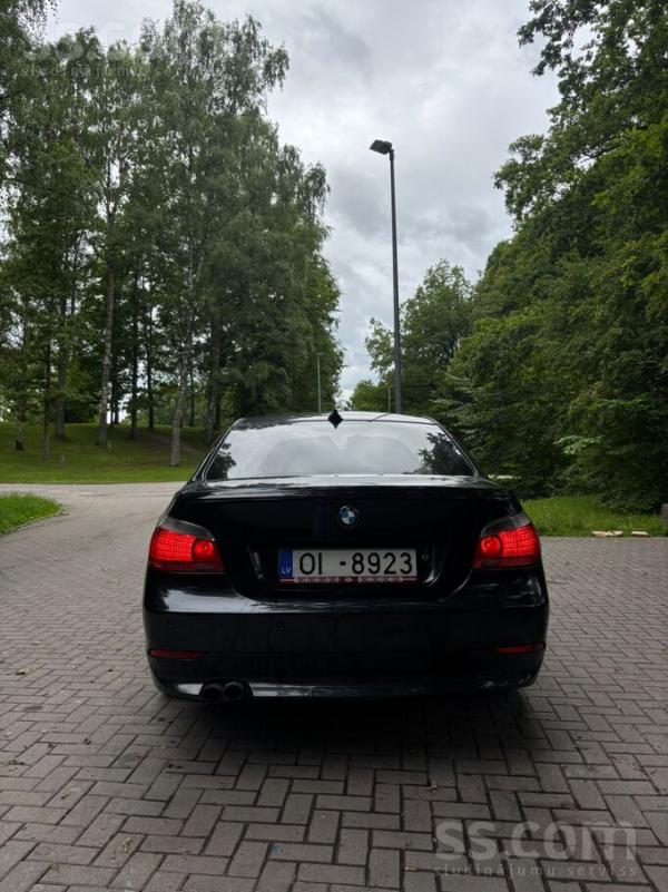 Black BMW 530 2003 in Talsi, with an engine capacity of 3.00 L and mileage of 0 thousand km for 3000 €, photo 3 on AUTOMOTO.COM.LV