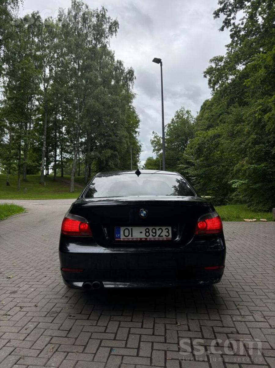 Melns BMW 530 2003 Talsi, ar dzinēja tilpumu 3.00 L un nobraukumu 0 tūkst. km par 3000 €, foto 4 vietnē AUTOMOTO.COM.LV
