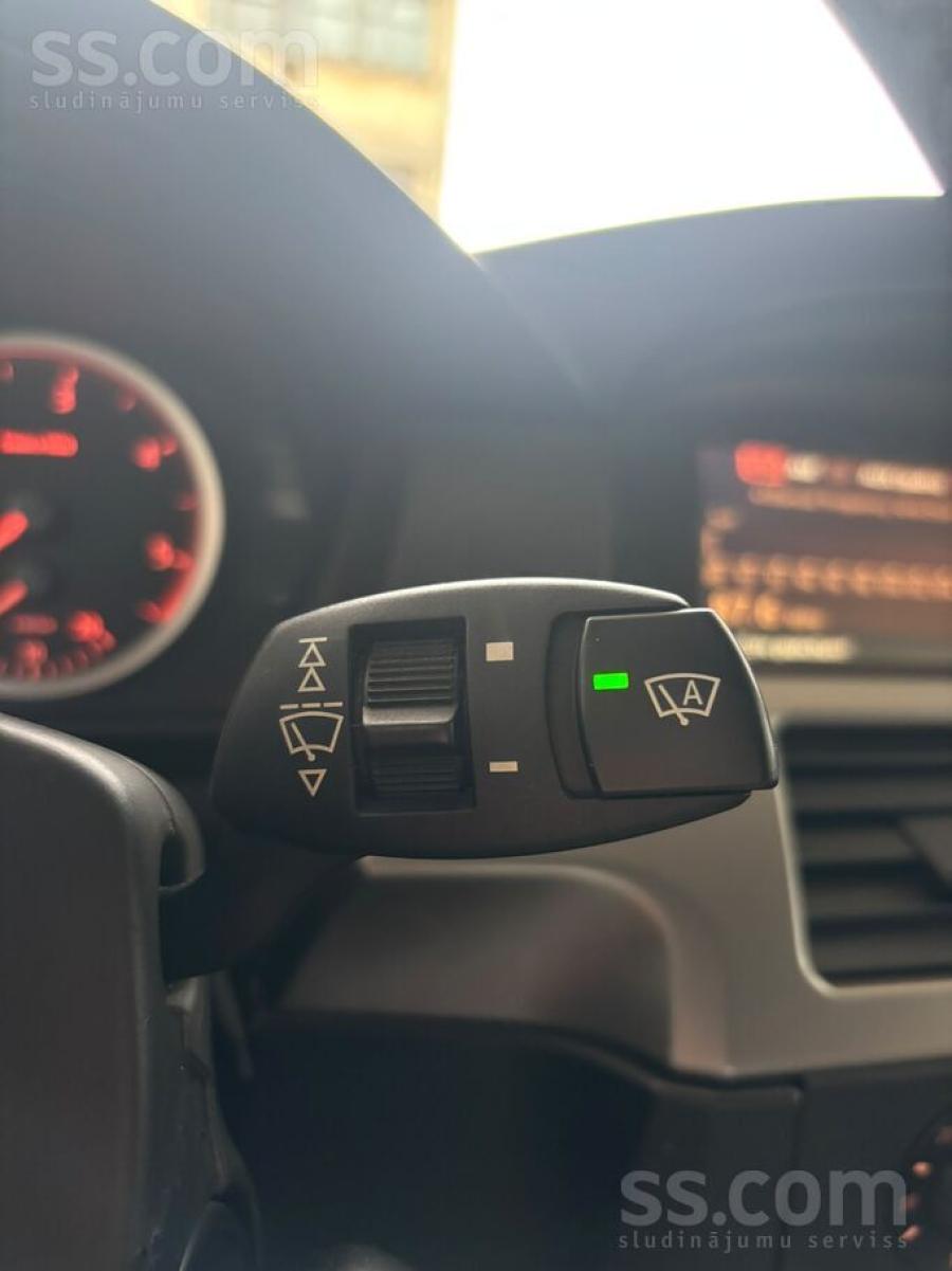 Melns BMW 530 2003 Talsi, ar dzinēja tilpumu 3.00 L un nobraukumu 0 tūkst. km par 3000 €, foto 10 vietnē AUTOMOTO.COM.LV