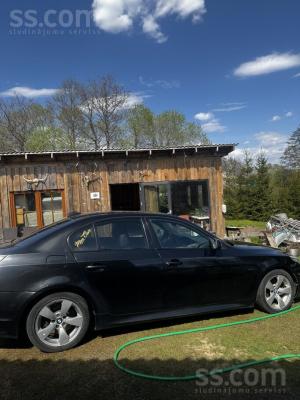 Black BMW 530 2003 in Riga, with an engine capacity of 3.00 L and mileage of 483 thousand km for 4999 €, photo 3 on AUTOMOTO.COM.LV