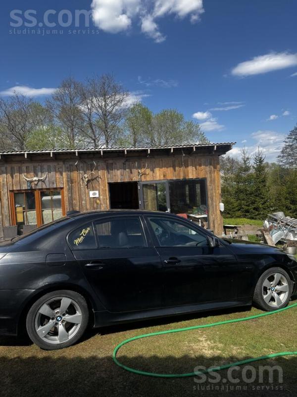Melns BMW 530 2003 Rīga, ar dzinēja tilpumu 3.00 L un nobraukumu 483 tūkst. km par 4999 €, foto 2 vietnē AUTOMOTO.COM.LV