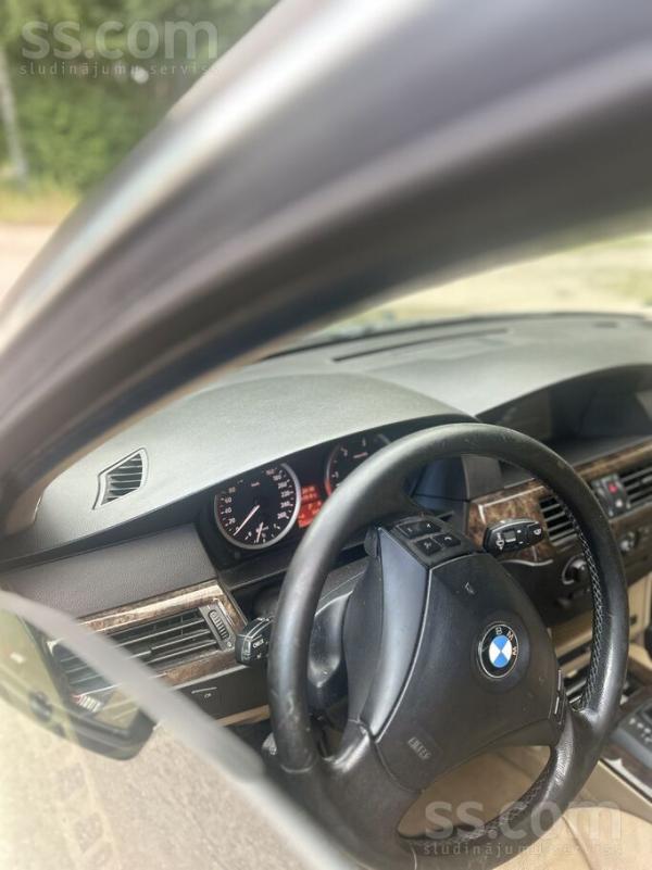 Melns BMW 530 2003 Bauska, ar dzinēja tilpumu 3.00 L un nobraukumu 530 tūkst. km par 2600 €, foto 2 vietnē AUTOMOTO.COM.LV