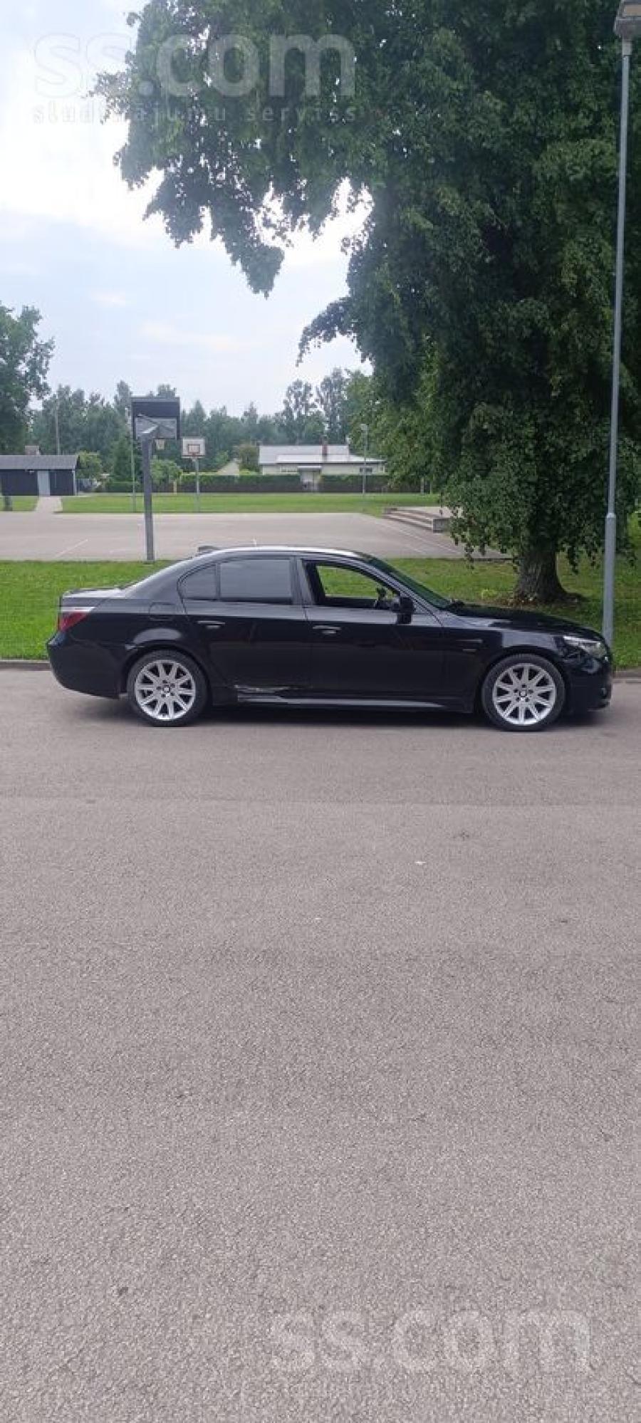 Black BMW 530 2003 in Tukums, with an engine capacity of 3.00 L and mileage of 400 thousand km for 5400 €, photo 6 on AUTOMOTO.COM.LV