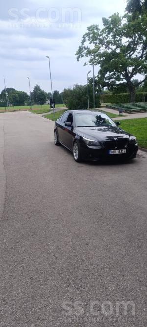 Black BMW 530 2003 in Tukums, with an engine capacity of 3.00 L and mileage of 400 thousand km for 5400 €, photo 7 on AUTOMOTO.COM.LV