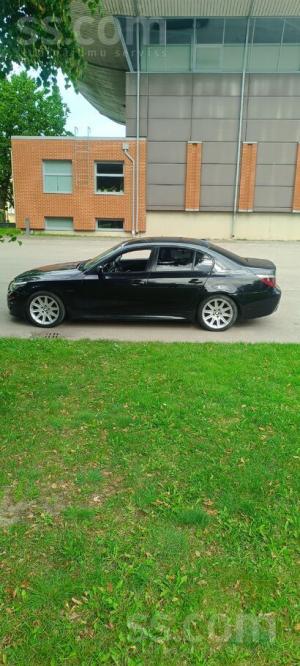 Black BMW 530 2003 in Tukums, with an engine capacity of 3.00 L and mileage of 400 thousand km for 5400 €, photo 9 on AUTOMOTO.COM.LV
