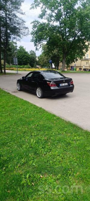 Black BMW 530 2003 in Tukums, with an engine capacity of 3.00 L and mileage of 400 thousand km for 5400 €, photo 10 on AUTOMOTO.COM.LV