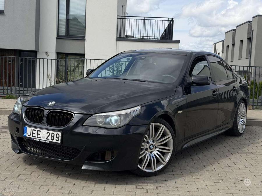 Black BMW 530 2003 in Vilnius, with an engine capacity of 3.00 L and mileage of 299 thousand km for 2100 €, photo 1 on AUTOMOTO.COM.LV
