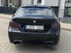 Black BMW 530 2003 in Vilnius, with an engine capacity of 3.00 L and mileage of 299 thousand km for 2100 €, photo 8 on AUTOMOTO.COM.LV