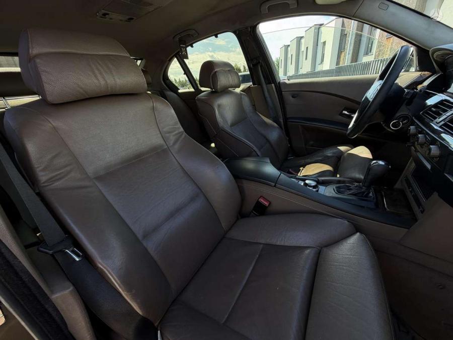 Black BMW 530 2003 in Vilnius, with an engine capacity of 3.00 L and mileage of 299 thousand km for 2100 €, photo 13 on AUTOMOTO.COM.LV