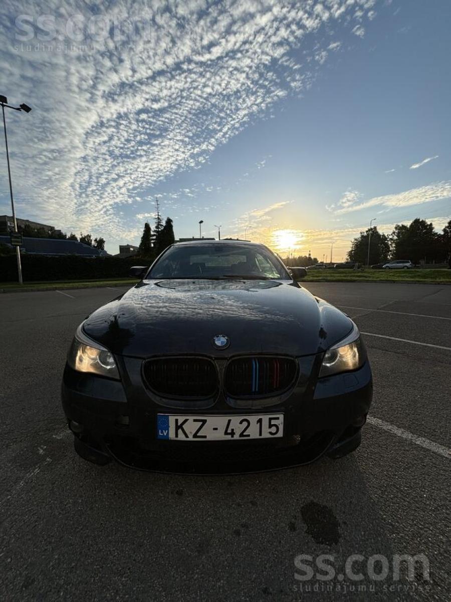 Melns BMW 530 2003 Rīga, ar dzinēja tilpumu 3.00 L un nobraukumu 0 tūkst. km par 3399 €, foto 3 vietnē AUTOMOTO.COM.LV