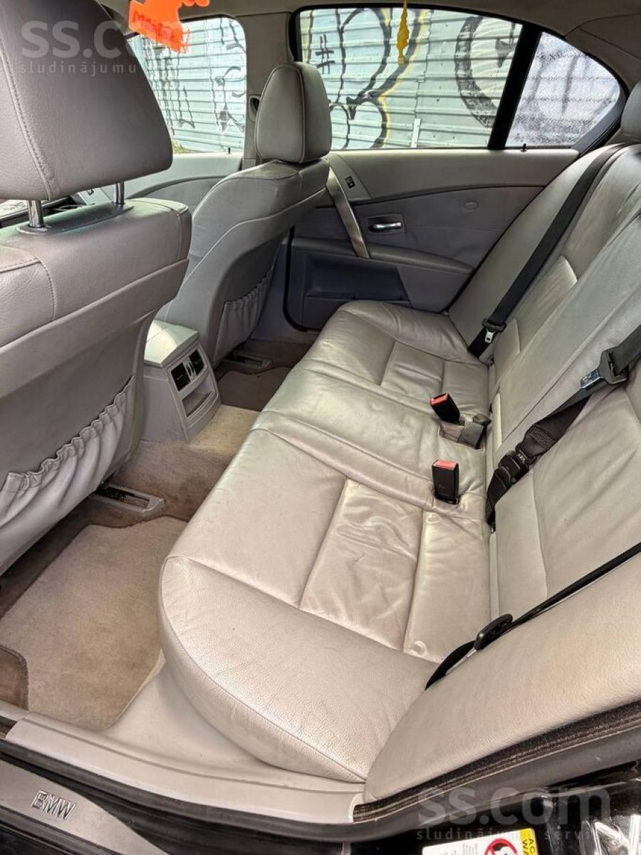 Melns BMW 530 2003 Rīga, ar dzinēja tilpumu 3.00 L un nobraukumu 408 tūkst. km par 3300 €, foto 10 vietnē AUTOMOTO.COM.LV