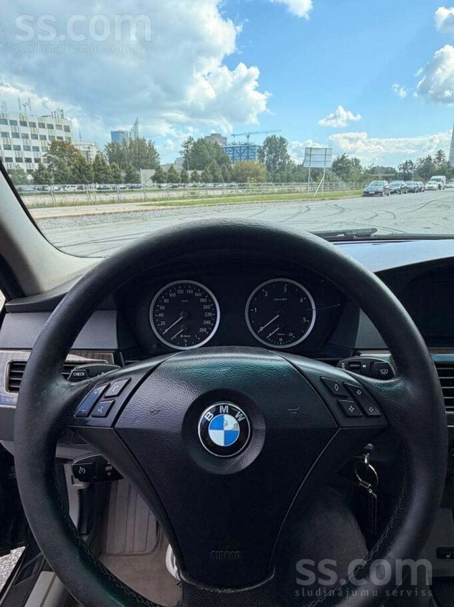 Melns BMW 530 2003 Rīga, ar dzinēja tilpumu 3.00 L un nobraukumu 408 tūkst. km par 3300 €, foto 11 vietnē AUTOMOTO.COM.LV