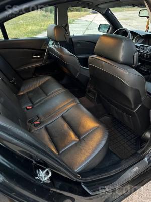 Melns BMW 530 2003 Liepāja, ar dzinēja tilpumu 3.00 L un nobraukumu 390 tūkst. km par 3700 €, foto 11 vietnē AUTOMOTO.COM.LV