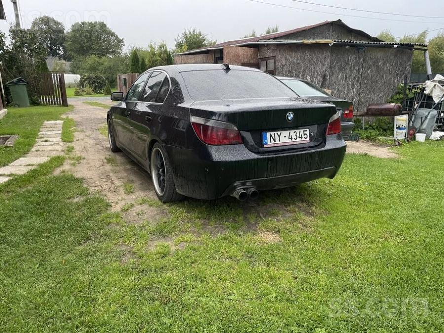 Черный БМВ 530 2003 в Валмиера, объемом двигателя 3.00 л и пробегом 265 тыс. км за 3500 €, фото 4 на AUTOMOTO.COM.LV