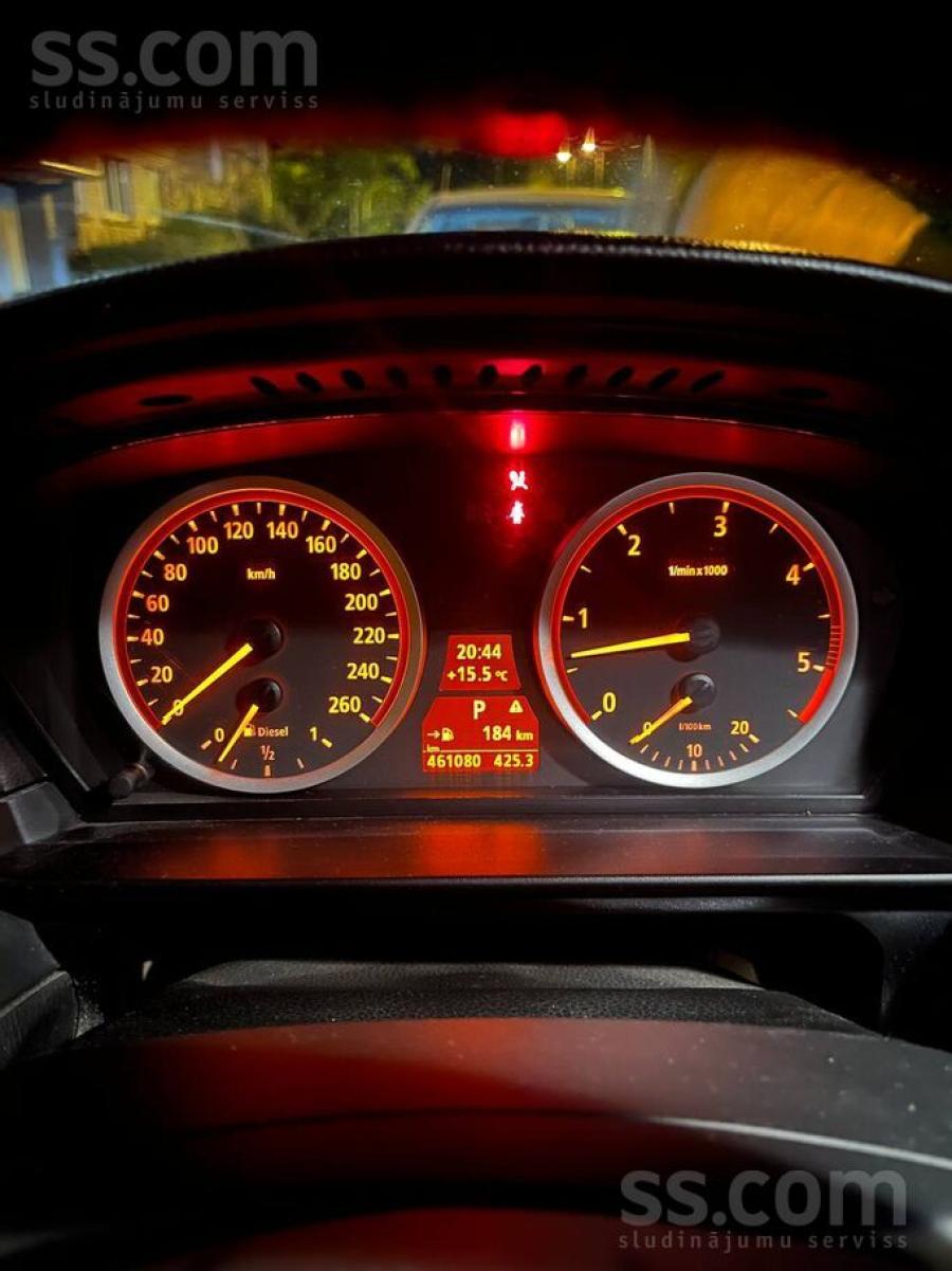 Black BMW 530 2003 in Riga, with an engine capacity of 3.00 L and mileage of 461 thousand km for 3700 €, photo 10 on AUTOMOTO.COM.LV