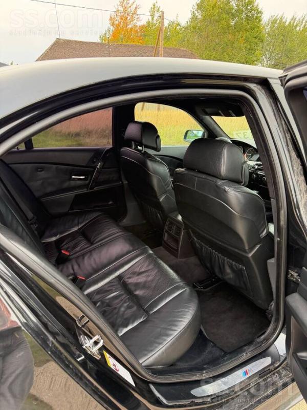 Melns BMW 530 2003 Rēzekne, ar dzinēja tilpumu 3.00 L un nobraukumu 470 tūkst. km par 5899 €, foto 5 vietnē AUTOMOTO.COM.LV