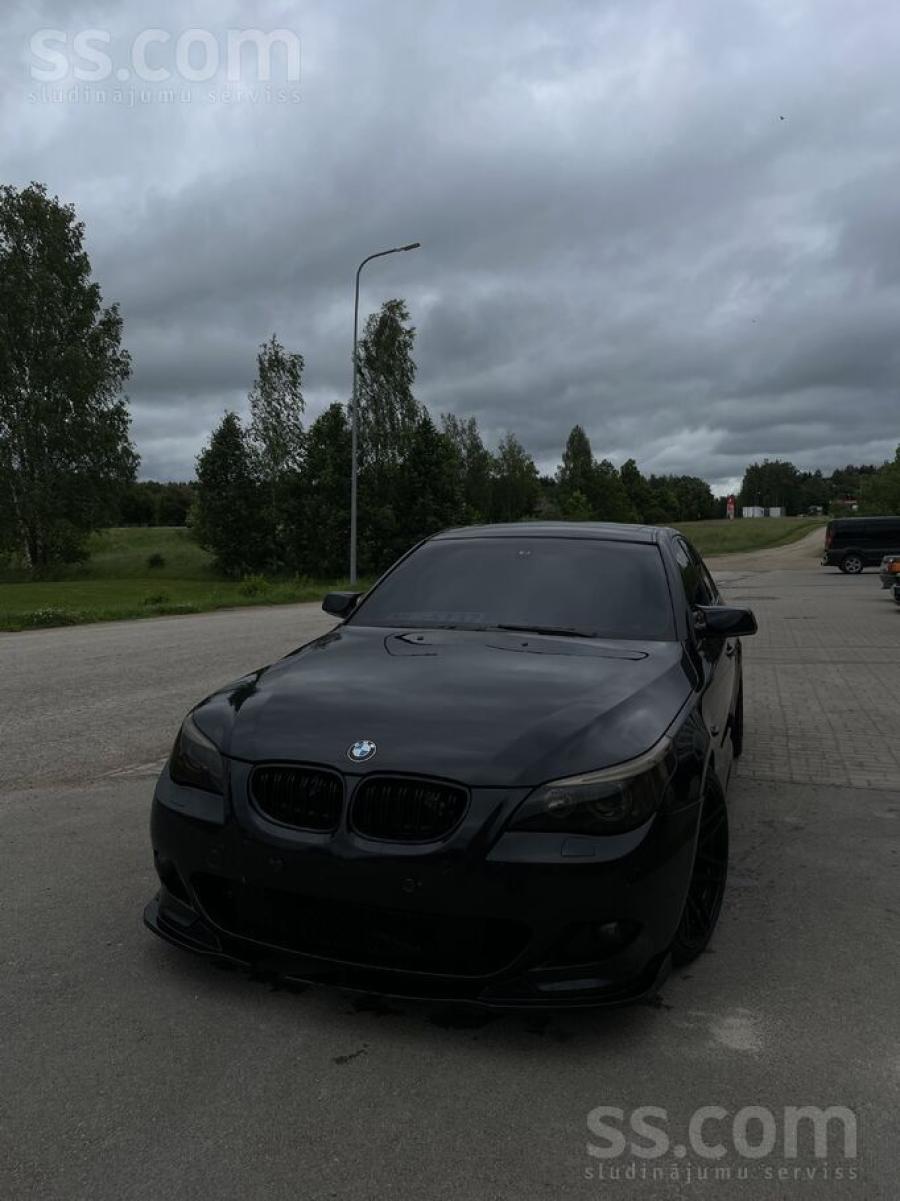 Black BMW 530 2003 in Rezekne, with an engine capacity of 3.00 L and mileage of 470 thousand km for 5899 €, photo 8 on AUTOMOTO.COM.LV