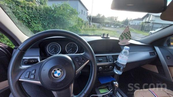 Melns BMW 530 2004 Rīga, ar dzinēja tilpumu 3.00 L un nobraukumu 440 tūkst. km par 2500 €, foto 10 vietnē AUTOMOTO.COM.LV