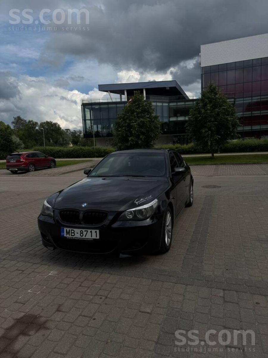 Black BMW 530 2004 in Rezekne, with an engine capacity of 3.00 L and mileage of 477 thousand km for 5000 €, photo 1 on AUTOMOTO.COM.LV