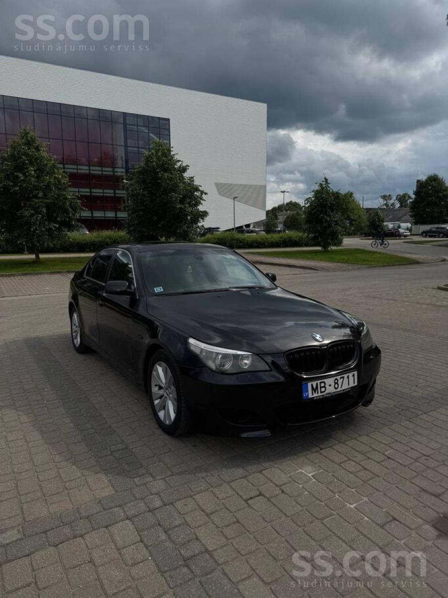 Black BMW 530 2004 in Rezekne, with an engine capacity of 3.00 L and mileage of 477 thousand km for 5000 €, photo 2 on AUTOMOTO.COM.LV