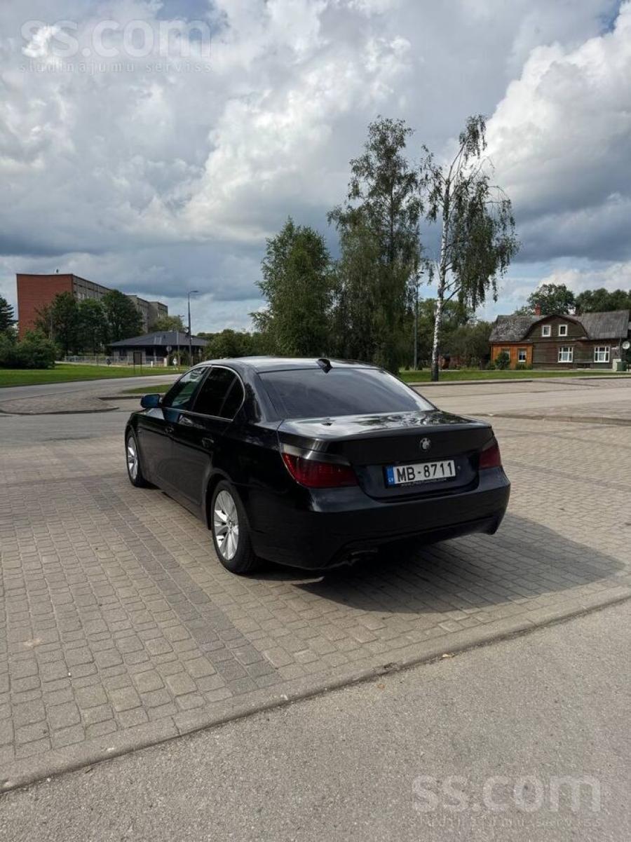 Black BMW 530 2004 in Rezekne, with an engine capacity of 3.00 L and mileage of 477 thousand km for 5000 €, photo 3 on AUTOMOTO.COM.LV