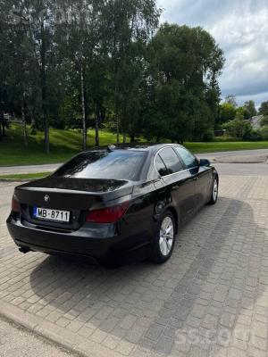 Black BMW 530 2004 in Rezekne, with an engine capacity of 3.00 L and mileage of 477 thousand km for 5000 €, photo 4 on AUTOMOTO.COM.LV