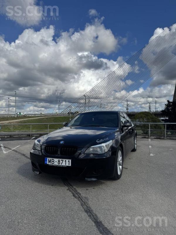 Melns BMW 530 2004 Rēzekne, ar dzinēja tilpumu 3.00 L un nobraukumu 479 tūkst. km par 4750 €, foto 2 vietnē AUTOMOTO.COM.LV