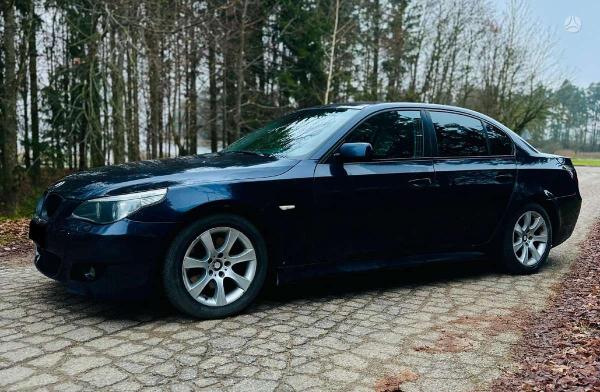 Melns BMW 530 2004 Radviliškis, ar dzinēja tilpumu 2.99 L un nobraukumu 371 tūkst. km par 3300 €, foto 4 vietnē AUTOMOTO.COM.LV