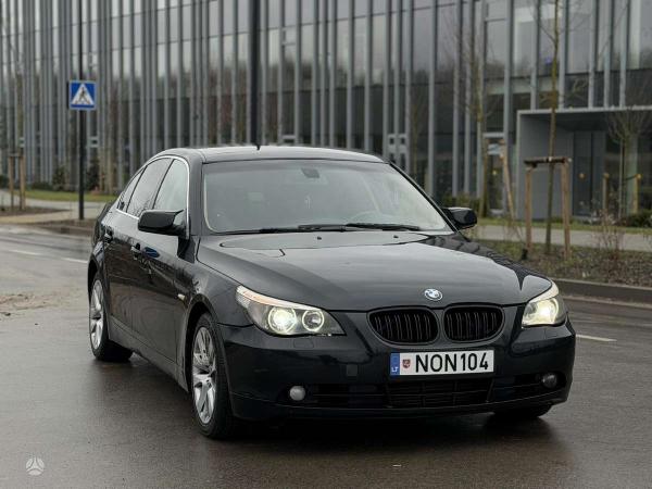 Black BMW 530 2004 in Vilnius, with an engine capacity of 3.00 L and mileage of 402 thousand km for 3100 €, photo 10 on AUTOMOTO.COM.LV